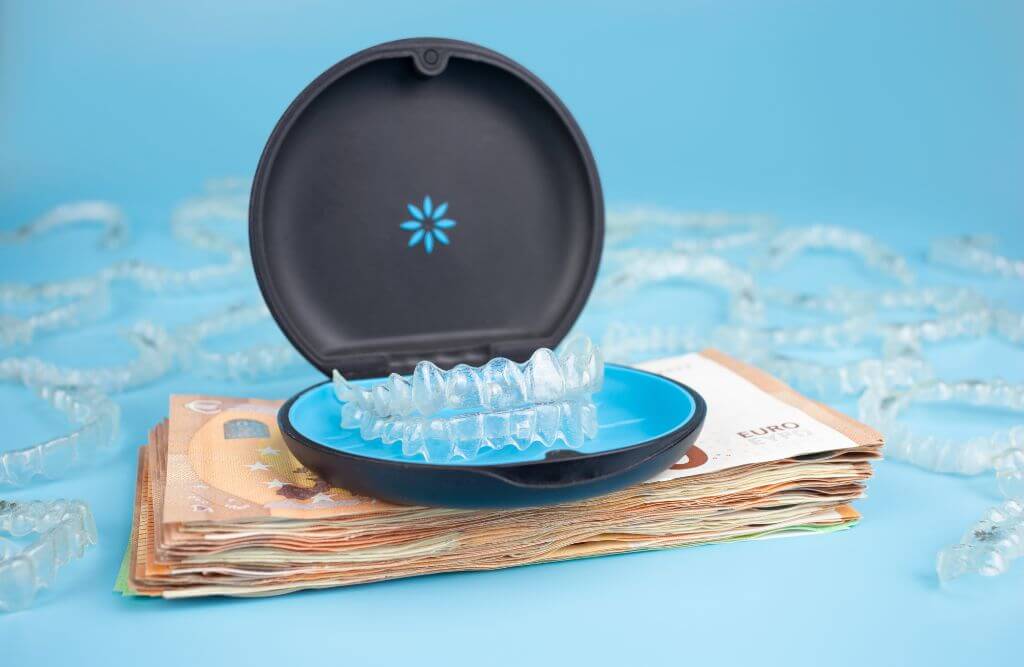 10 Important Do's and Don'ts To Follow With Invisalign - Smiles By ...