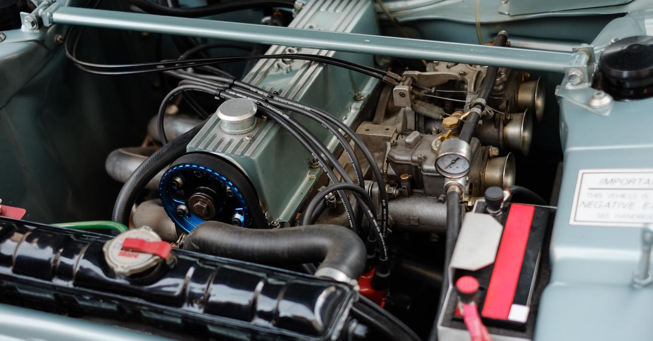 Ford 5.2L Predator Vs Voodoo Engines | CarShtuff