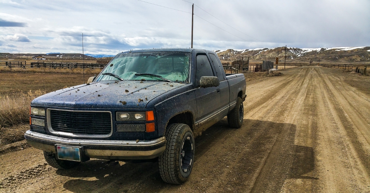 Chevy C1500 Vs GMC K1500 (List Of Differences) | CarShtuff