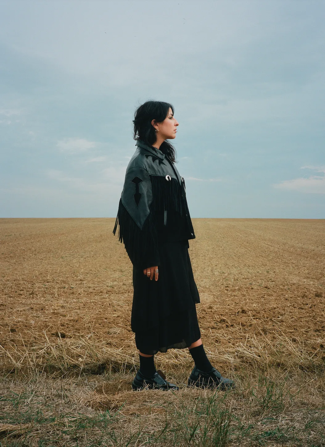 Interview de la chanteuse Nili Hadida pour son nouveau single "2022"