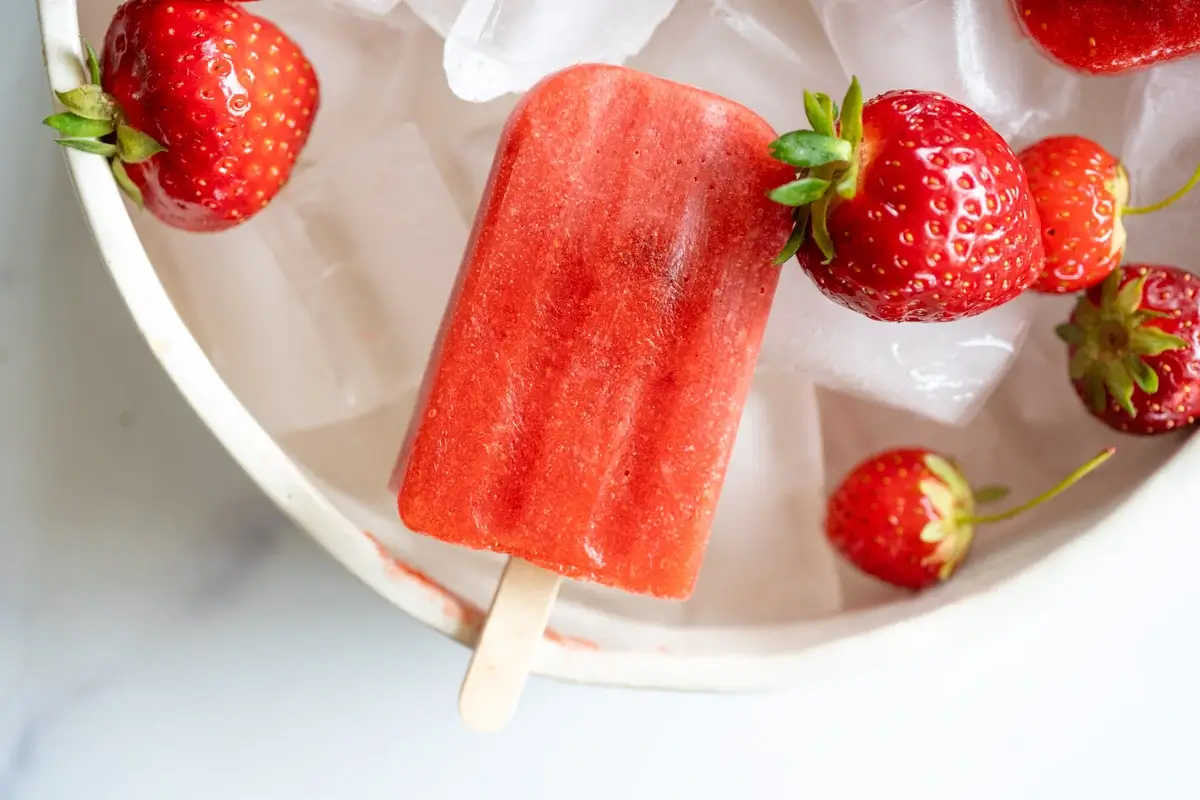 Homemade Strawberry Lemon Popsicles