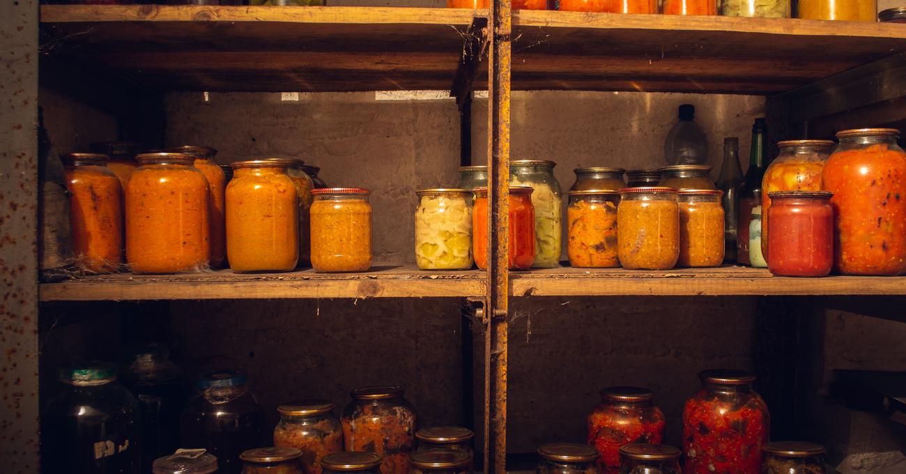 10 Reasons To Invest In Bunker Food Storage | Build a Stash