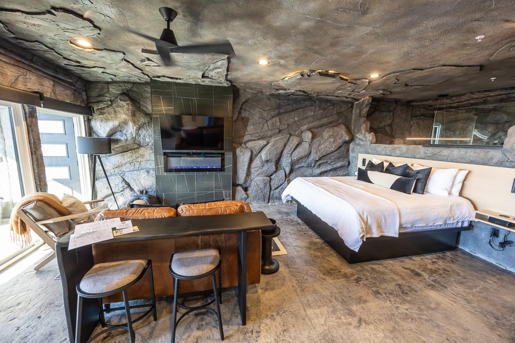 Grotto Suites