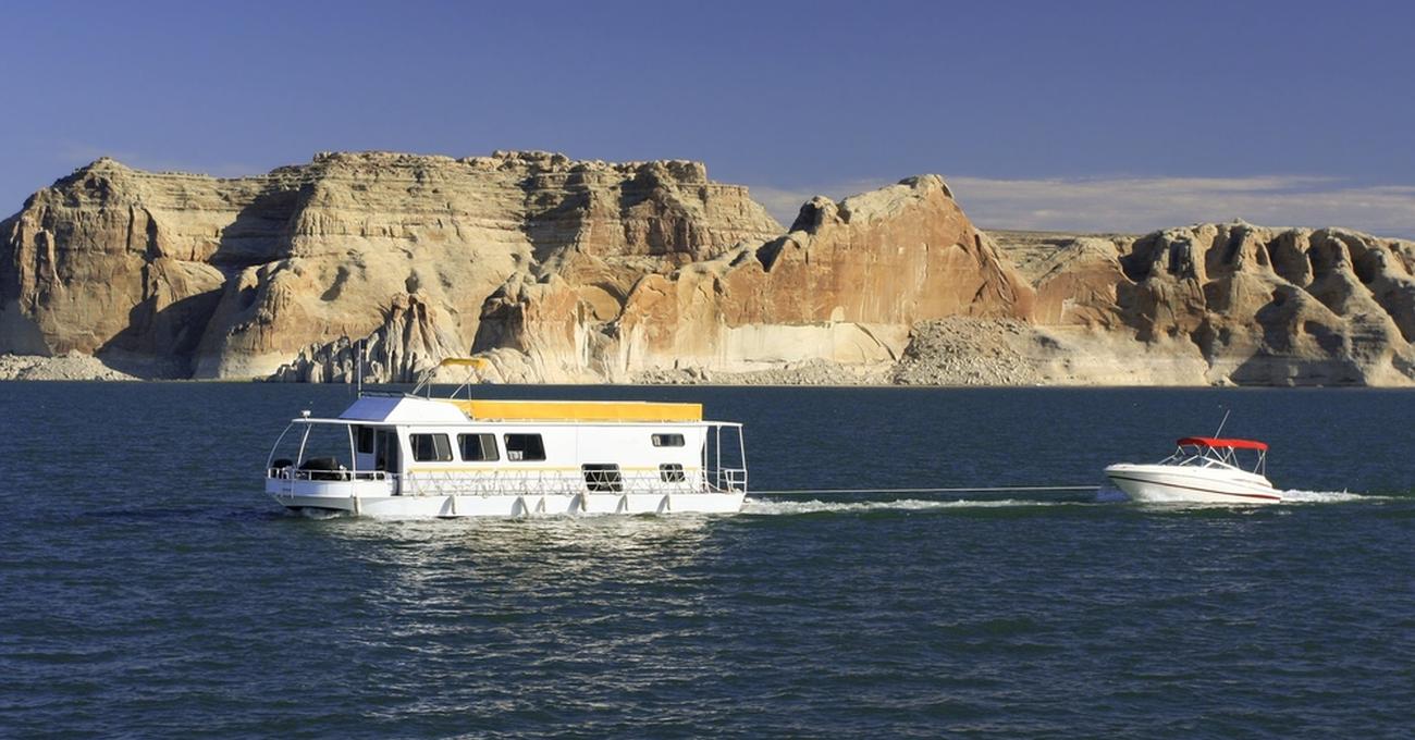 Types Of Houseboats | LakeWizard