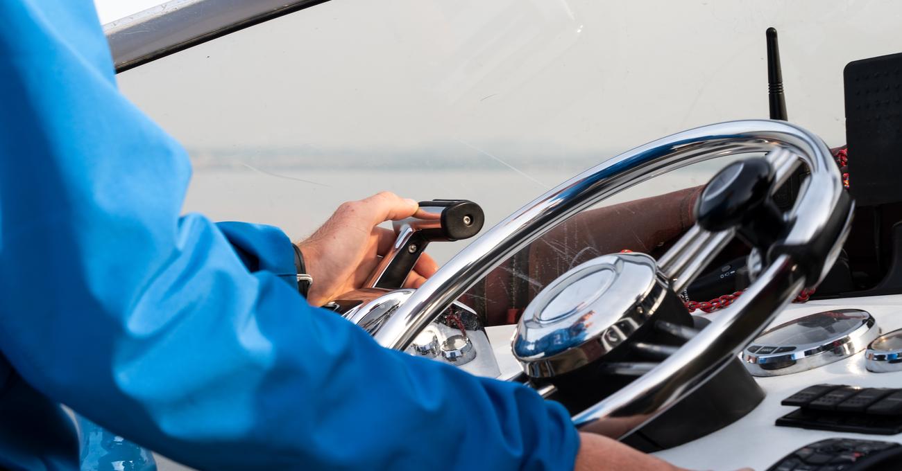 Mastering Boat Steering Techniques: From Rudder to Tiller