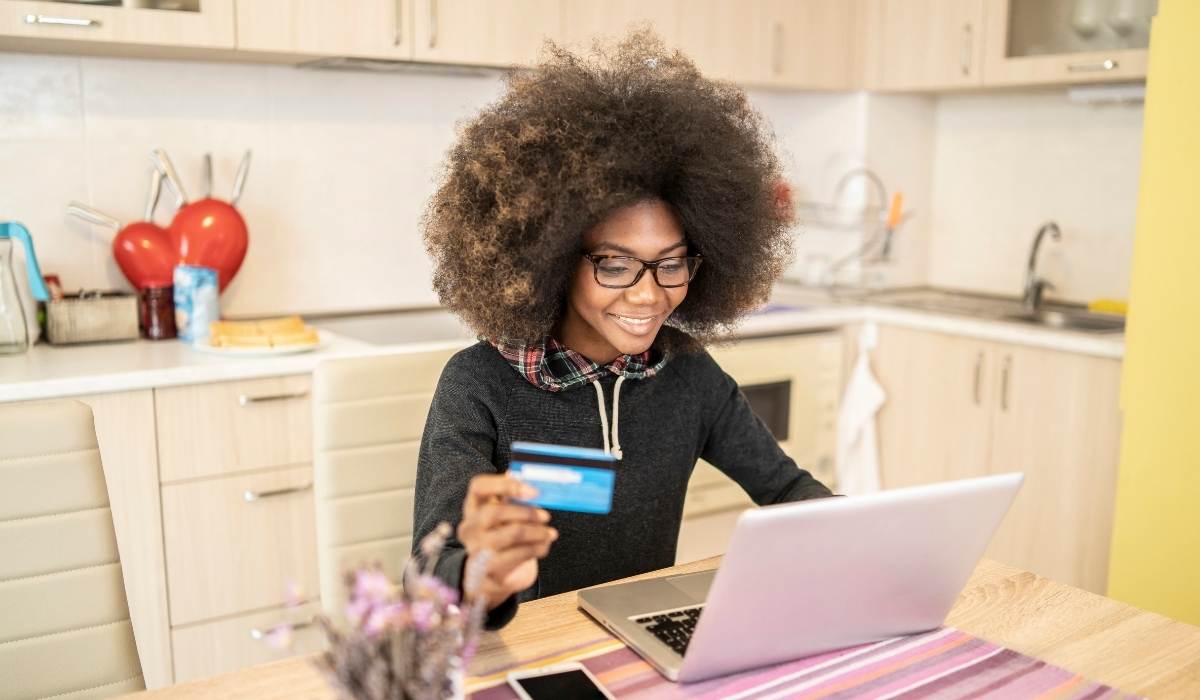 How To Sell Online: Check Out Our Complete Guide