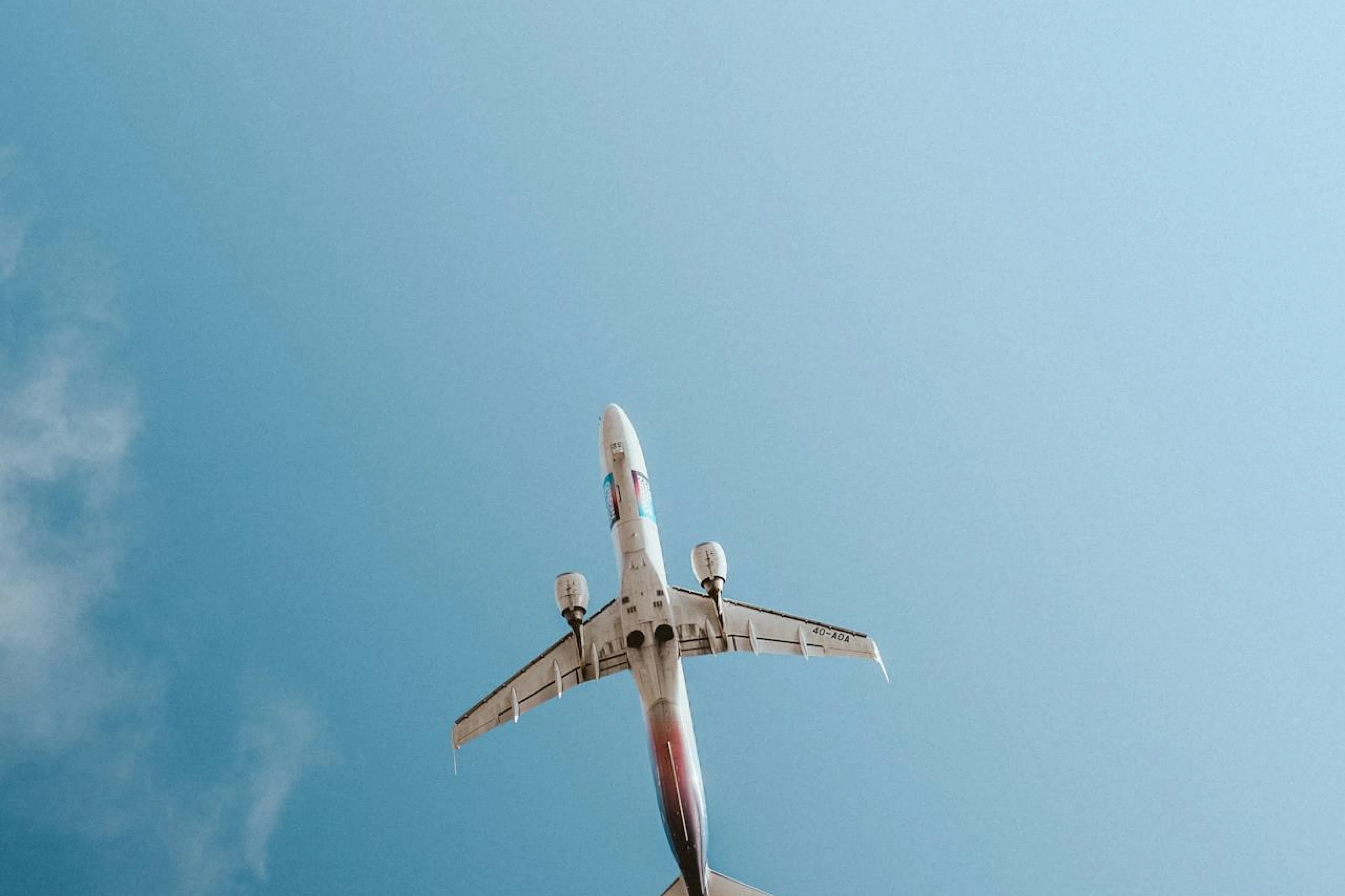 Flight Comparison Websites: Expedia vs Skyscanner vs Moonsand