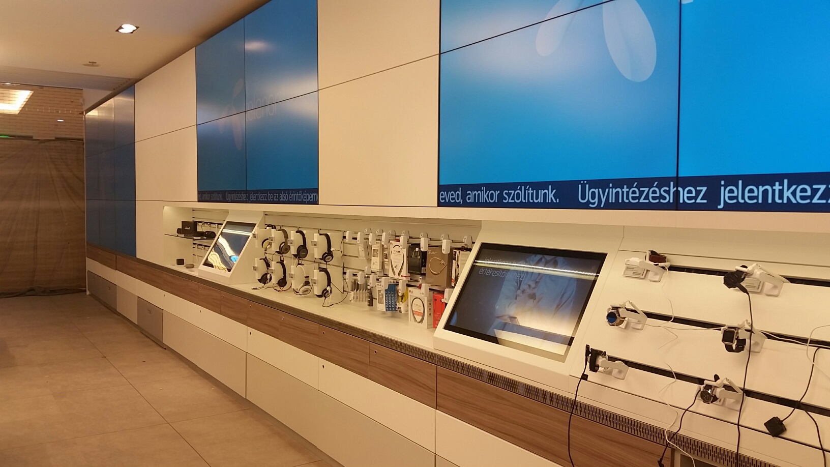 Customer Success - Telenor | Intuiface