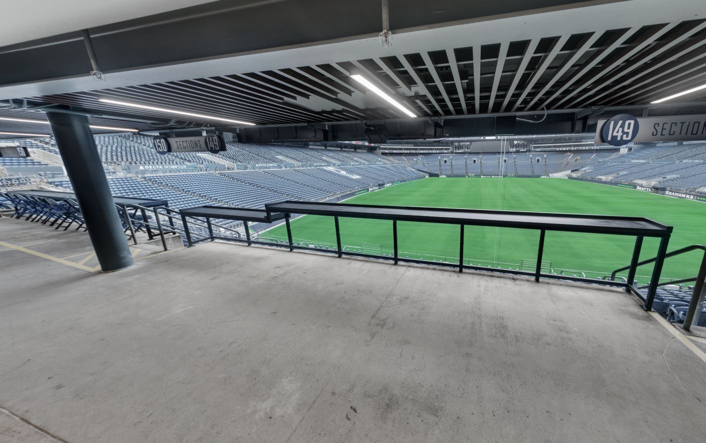 Lumen Field - Event Space: Cityside Bars