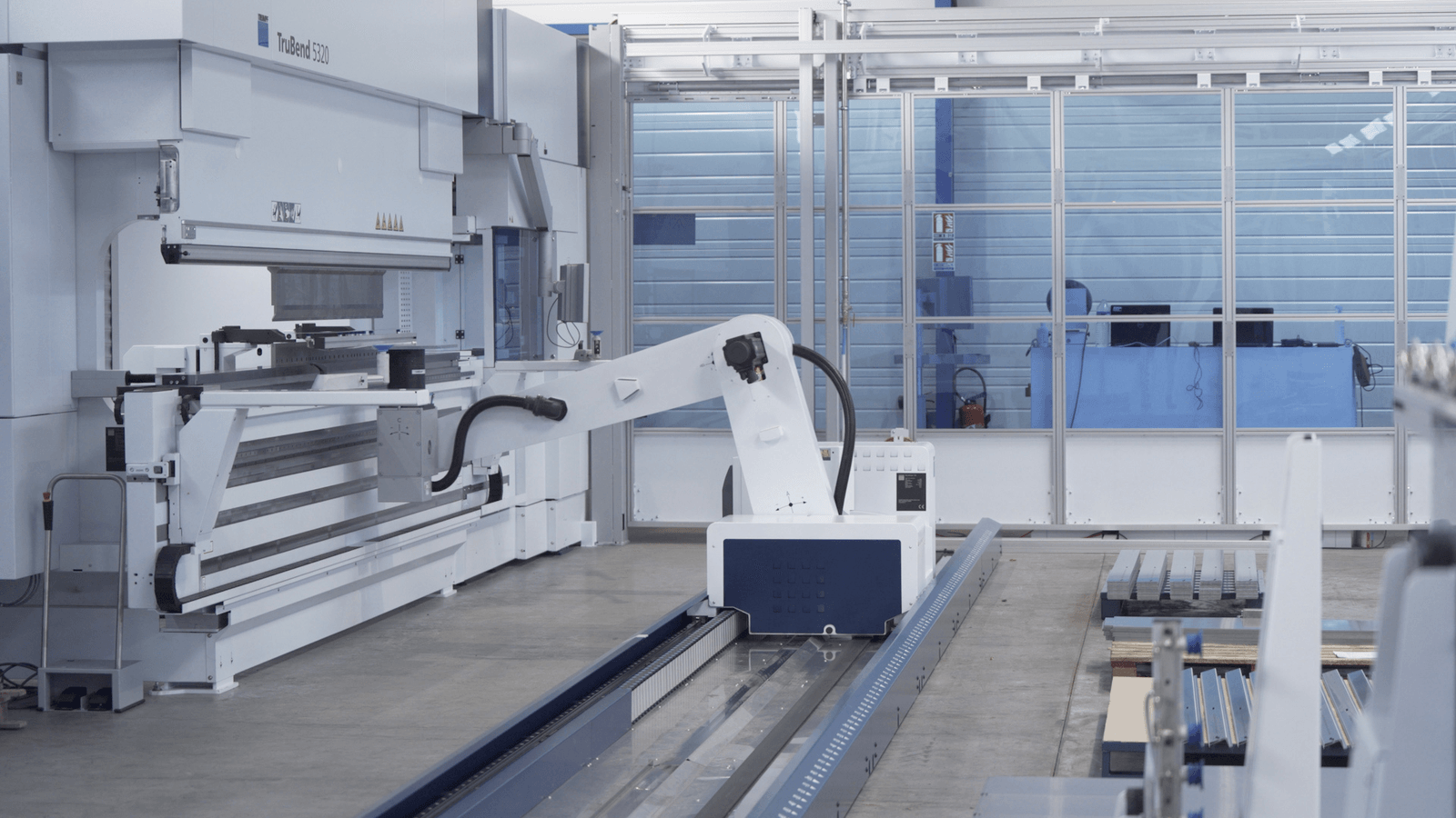 Quelles sont les caractéristiques du pliage de pièces métalliques