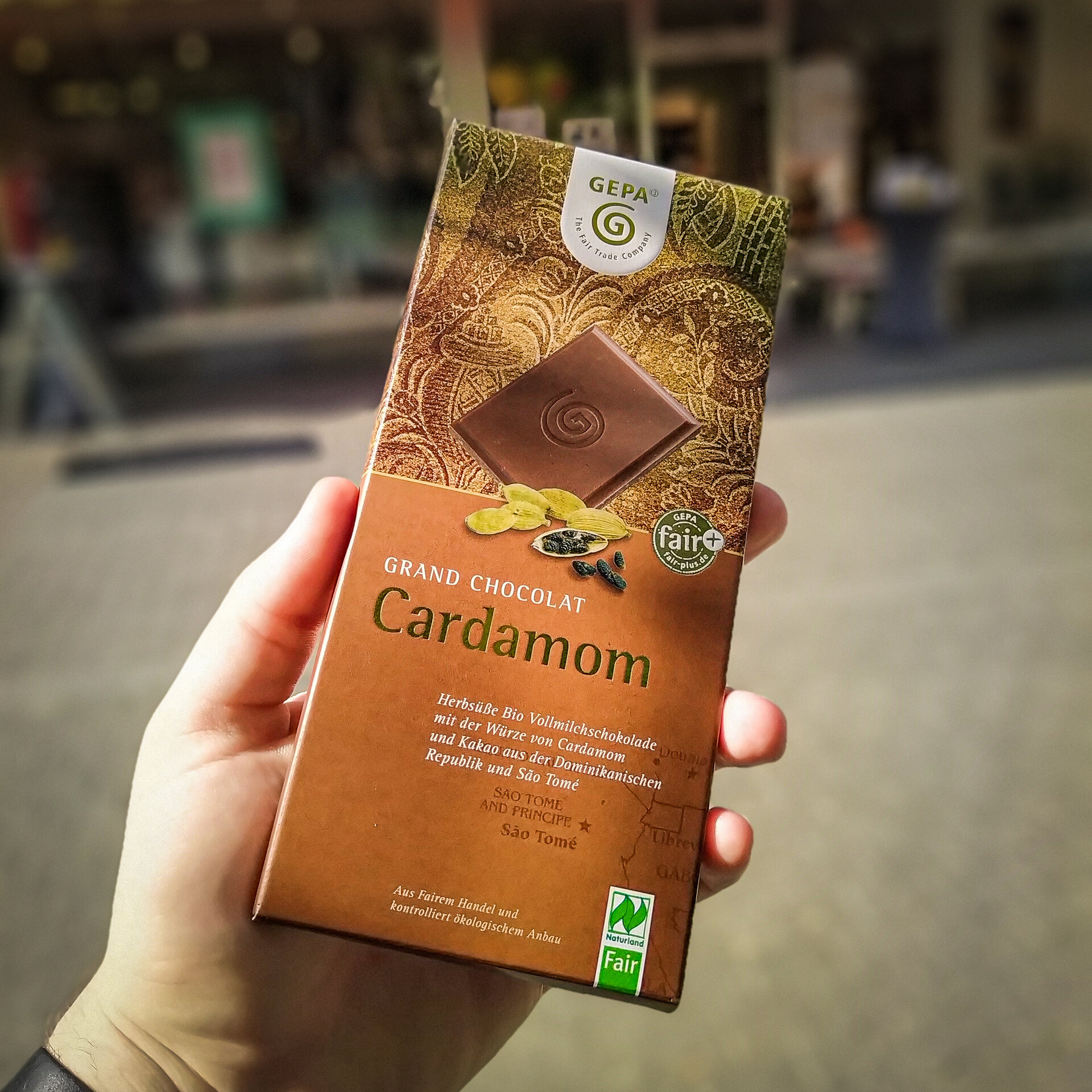 100 Prozent Fair! Die Bio Schokolade Cardamom von der GEPA