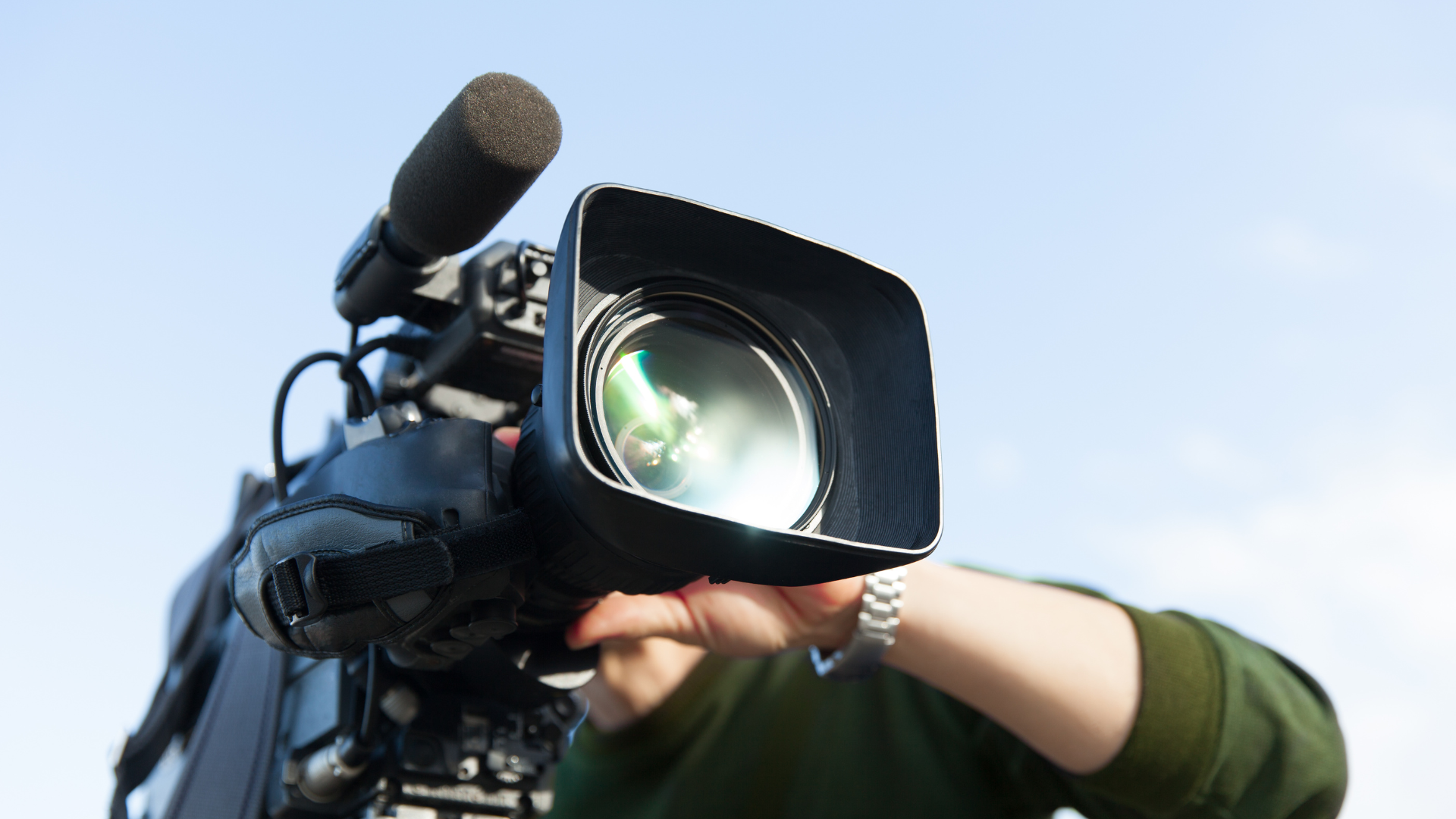 How to Get Companies to Sponsor Your Event:The Ultimate Guide