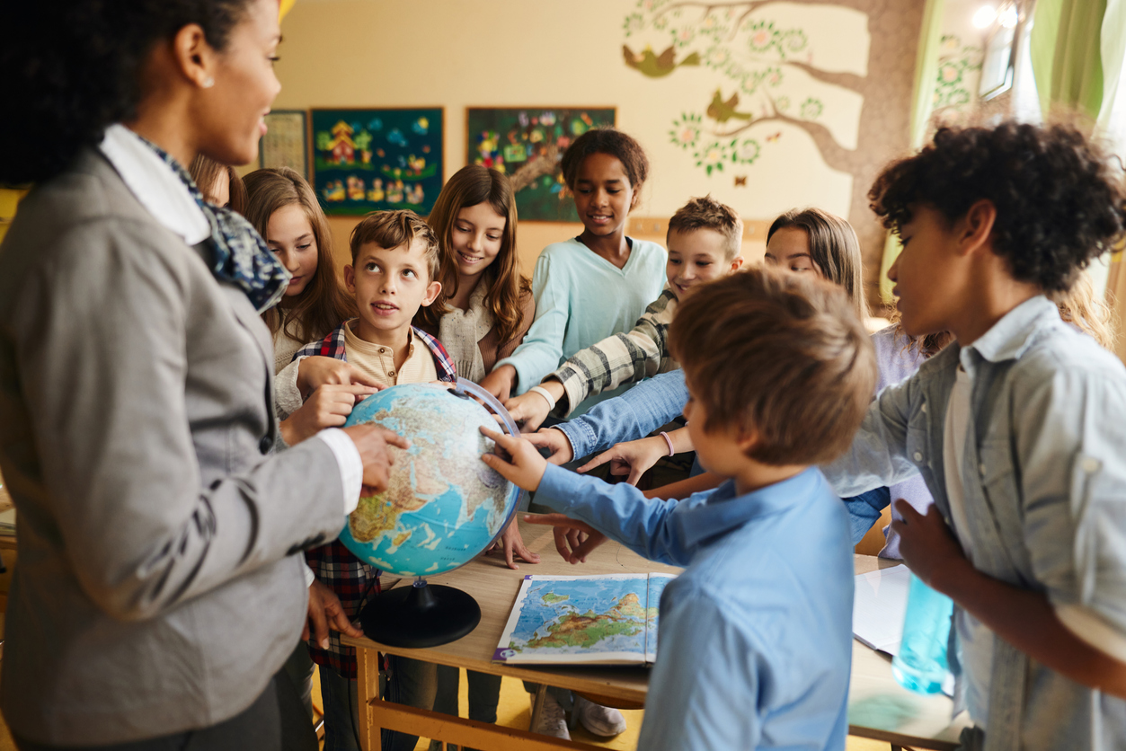 The Most Well-Paid Countries to Teach English Abroad | Teaching House ...