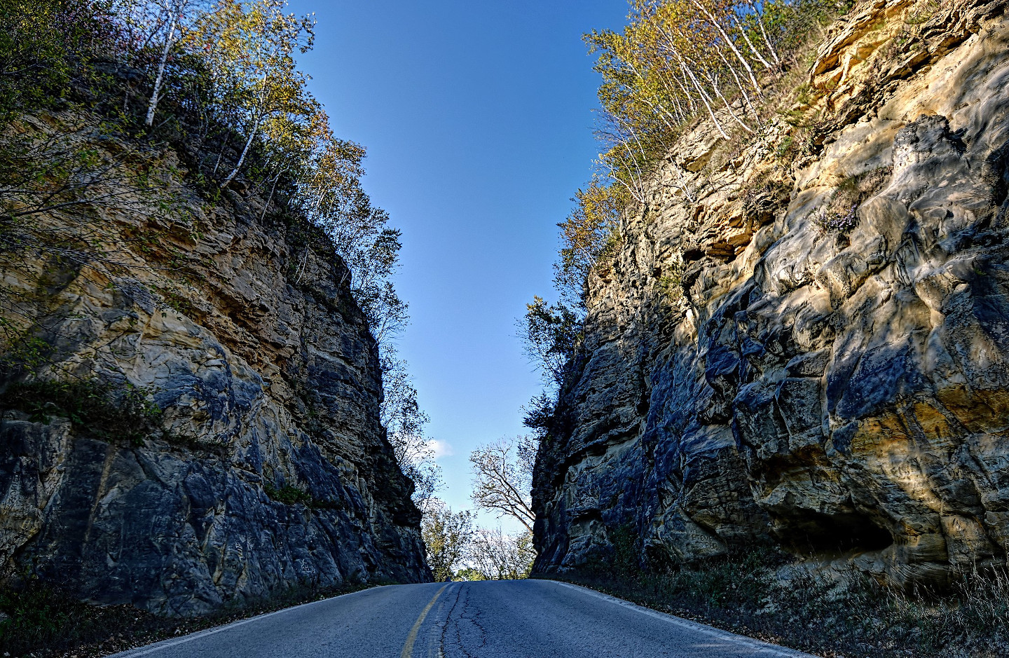 Milwaukee Motorcycle Rides | Explore The Best Routes & Roads - REVER