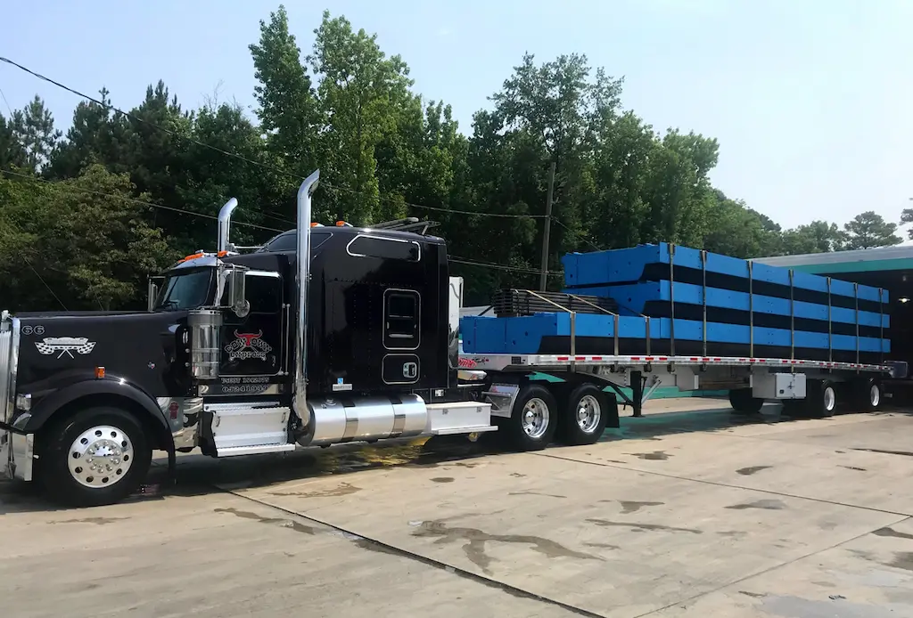 Flatbed Trucking Company | Flatbed Shipping | Cowtown Express