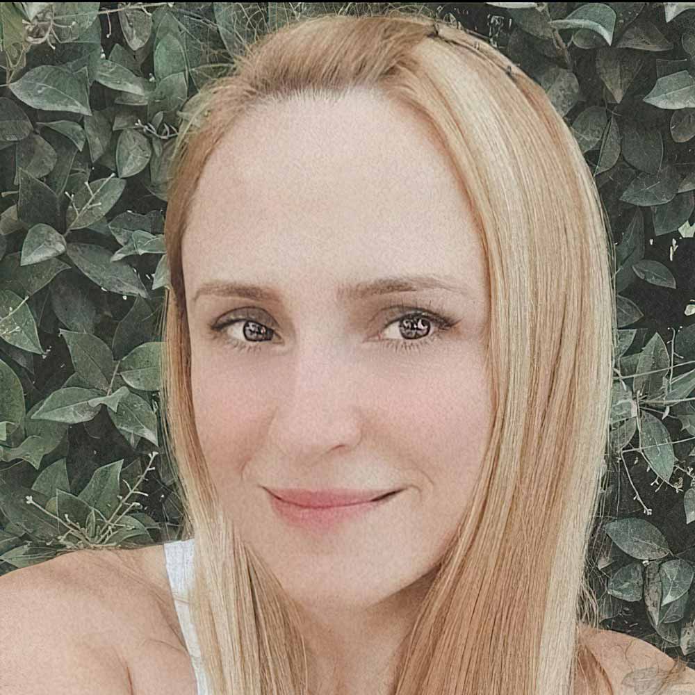 Develop life-changing English fluency and confidence!