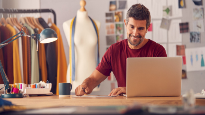 Invoice vs. Estimate: What's the Difference? - Invoicer.ai