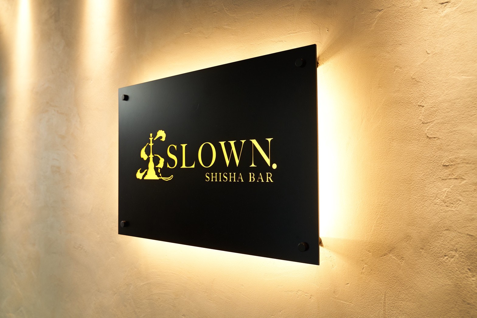 SLOWN. SHISHA BAR（スロウンシーシャバー） 小田急線本厚木駅から徒歩3分 ｜シーシャ（水たばこ）カフェ・バー情報 ...