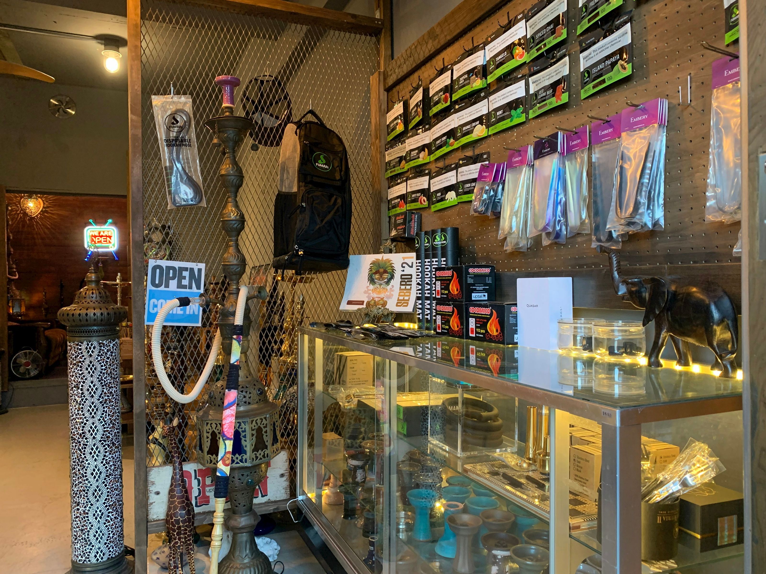 Shisha shop UPTAIL&lounge（シーシャショップアップテールアンドラウンジ） JR上尾駅から徒歩10分 ｜シーシャ（水 ...