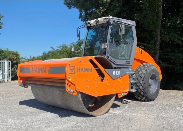 Hyr en Hamm H13i från Arema Heavy Rental