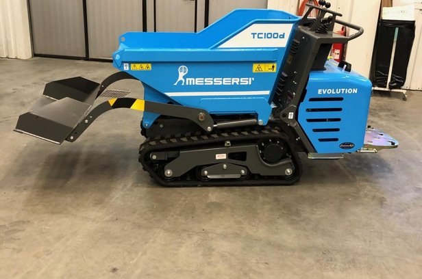 Hyr en Messersi TC100d självlastande från Arema Heavy Rental