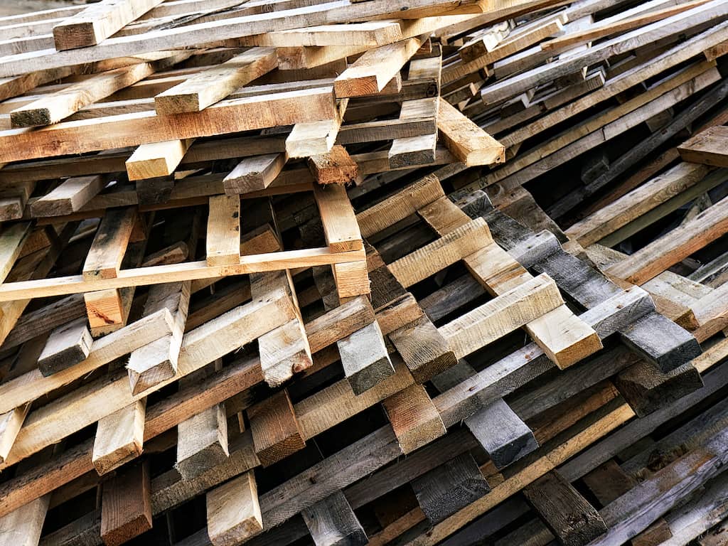 Warehousing 101: Skid vs Pallet Differences and Uses