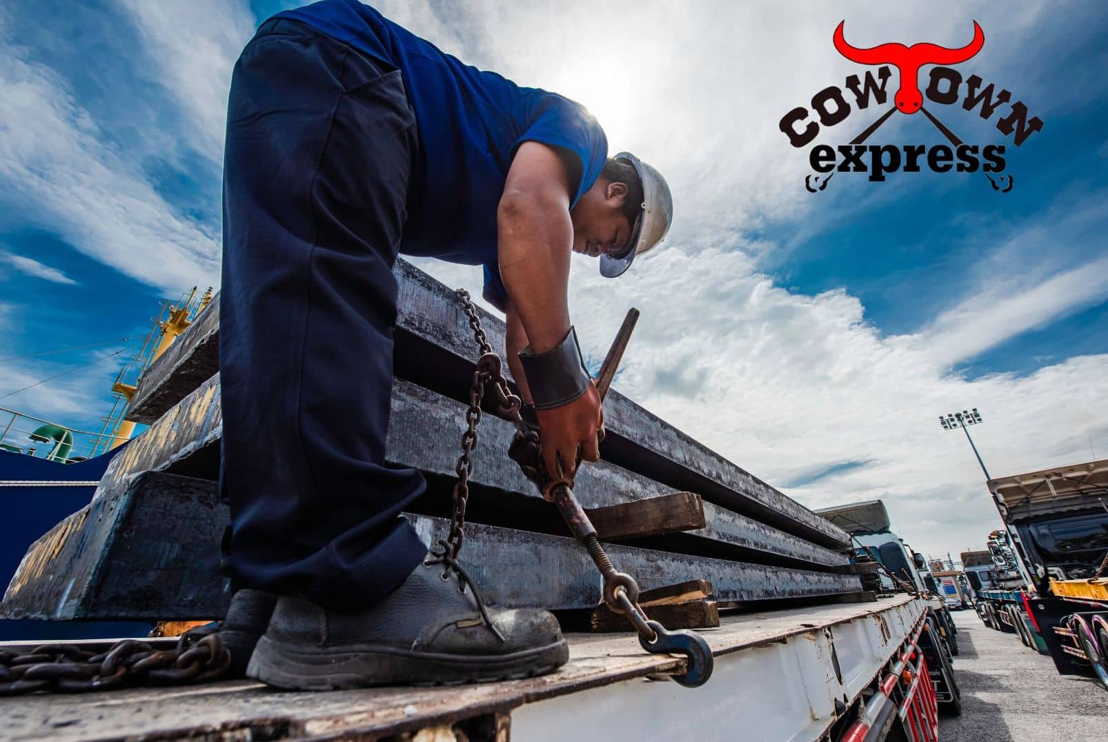 What Is Flatbed Shipping: A Full Guide