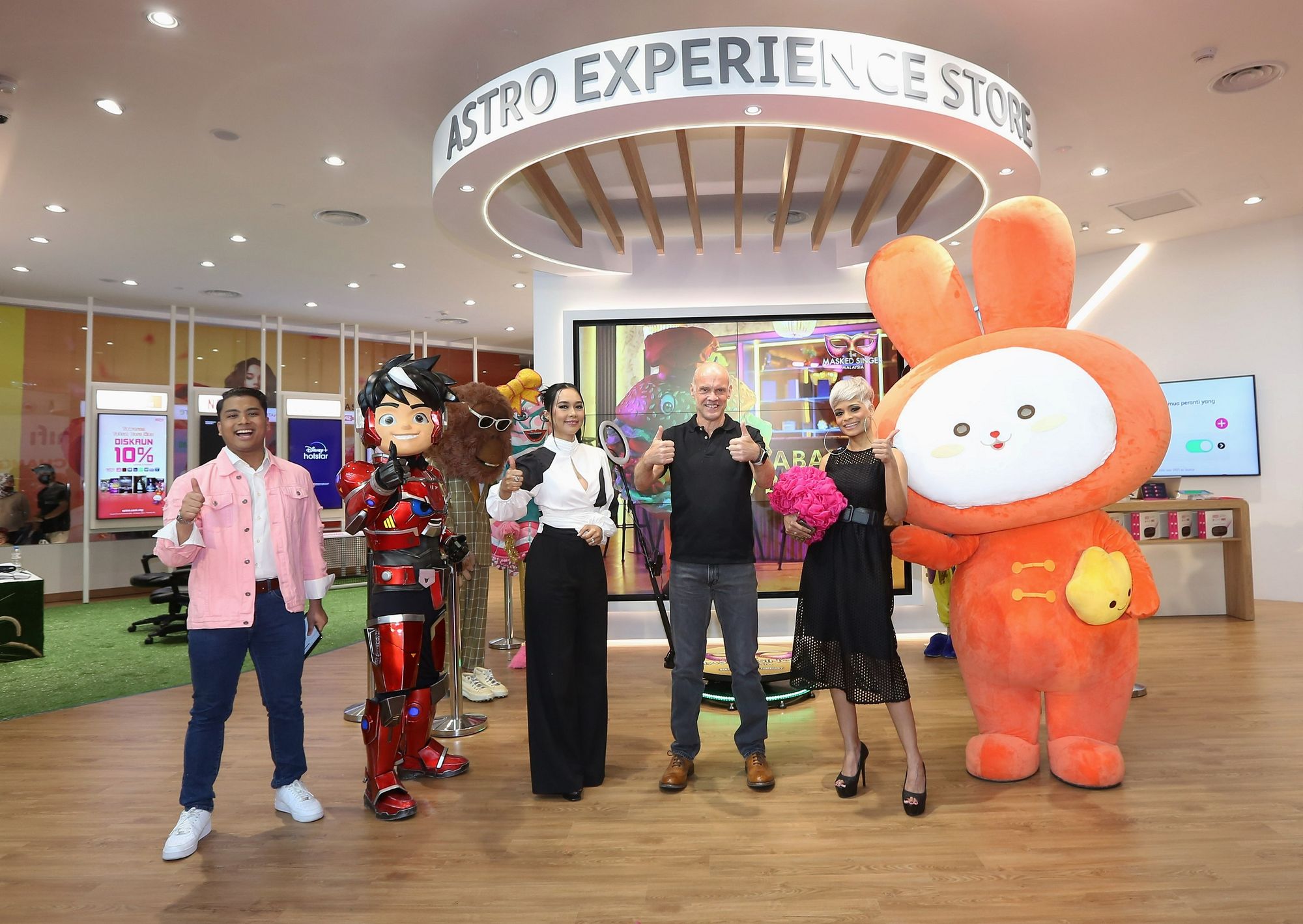 Astro Celebrates the Grand Opening of its Largest Flagship Experience ...