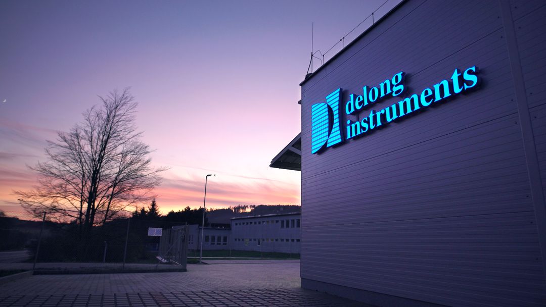 Career in Delong Instruments