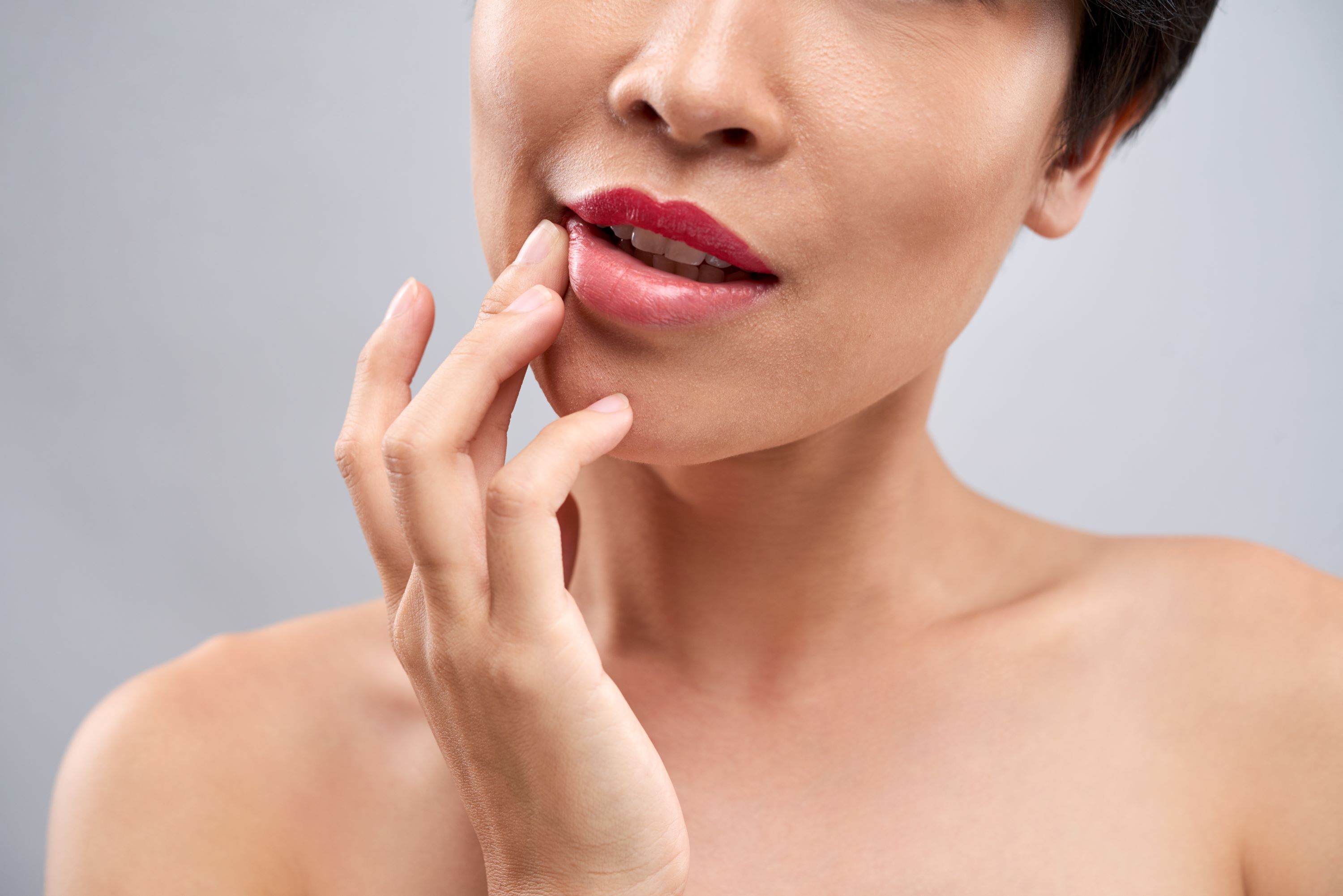 Cold Sore vs Pimple: Which One Do You Have? - Strut Blog