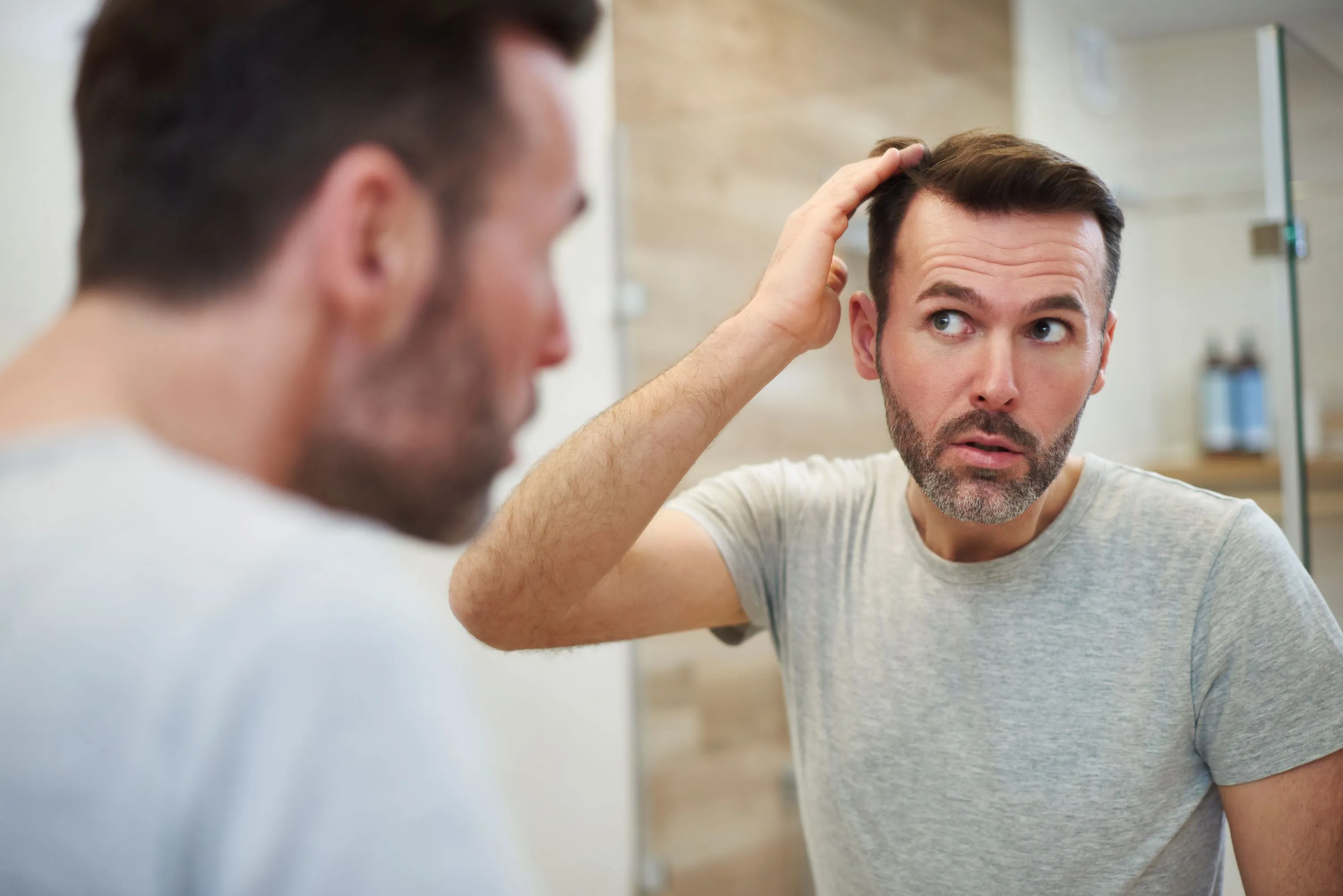 What Are the First Signs of Balding? 9 Warning Signs To Watch Out For ...