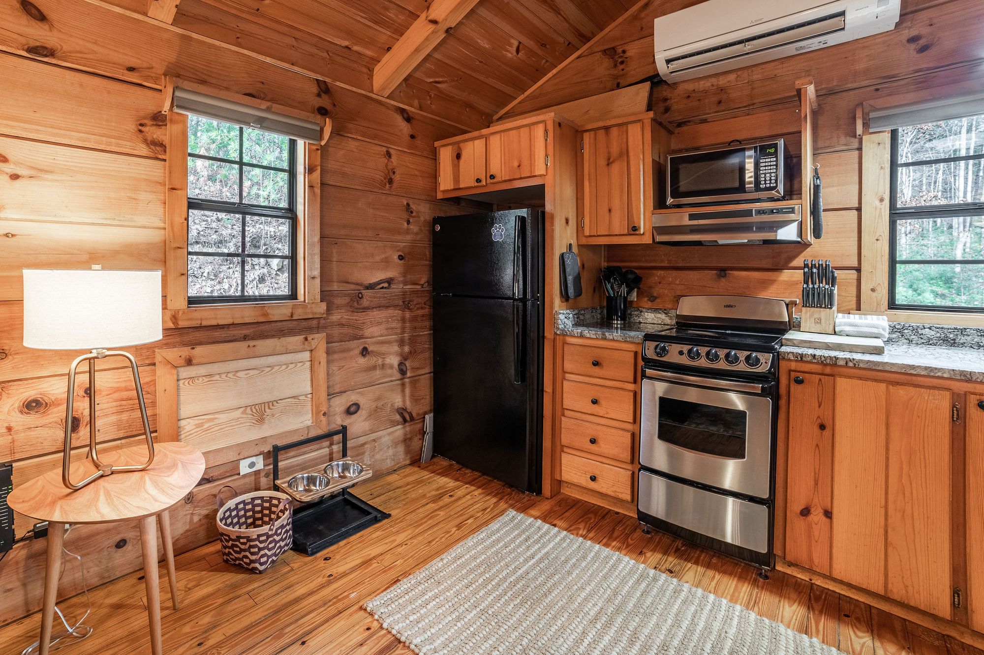 Pine Cabin