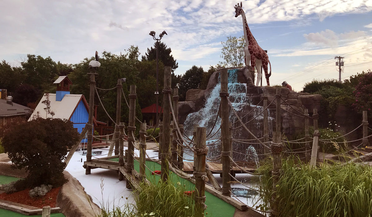 Mini Golf in Greece, NY | Clubhouse Fun Center