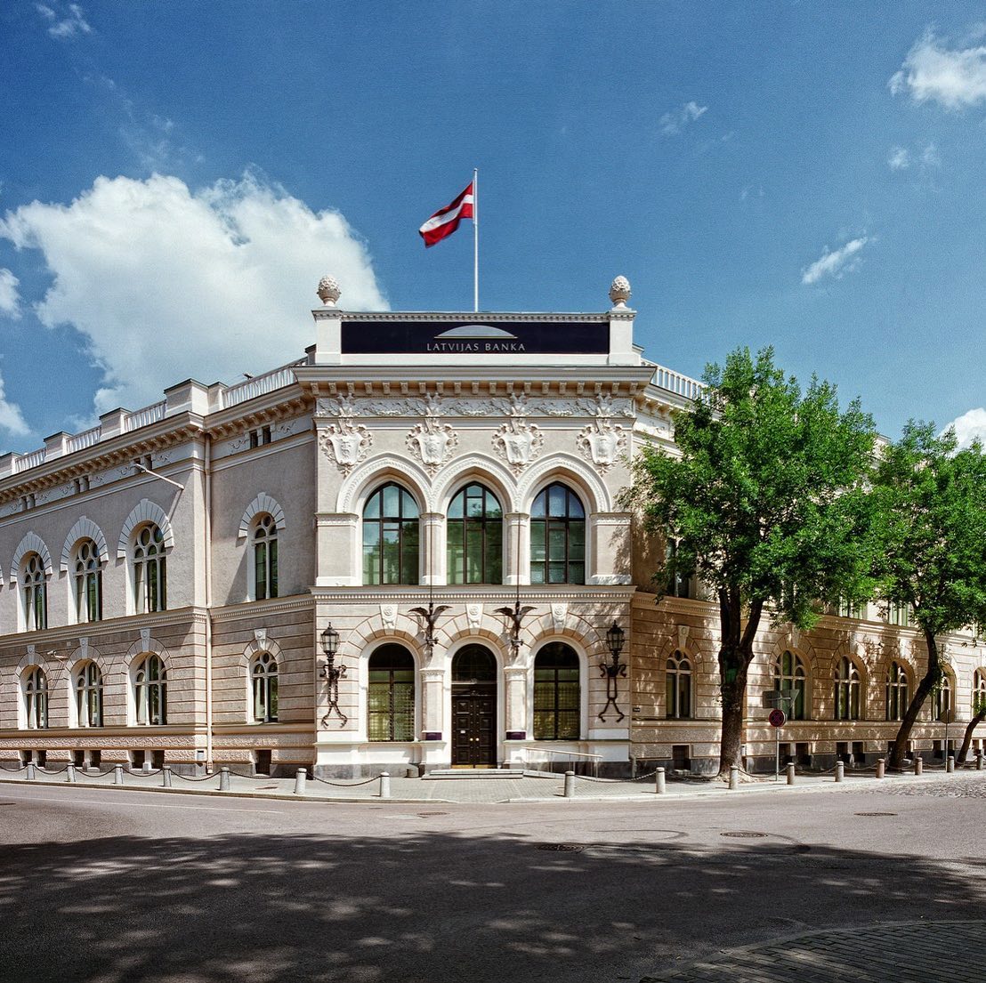 A writing workshop for 100 central bank employees – breaking old ...