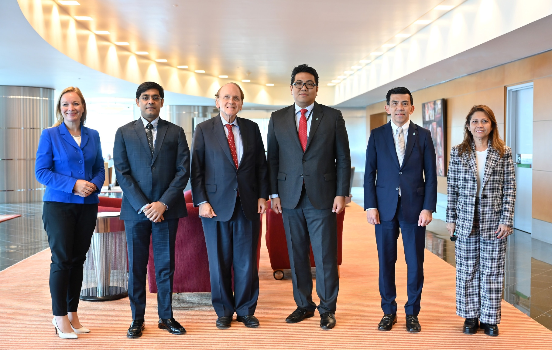 PETRONAS President and Chief Executive Officer, Datuk Tengku Muhammad ...