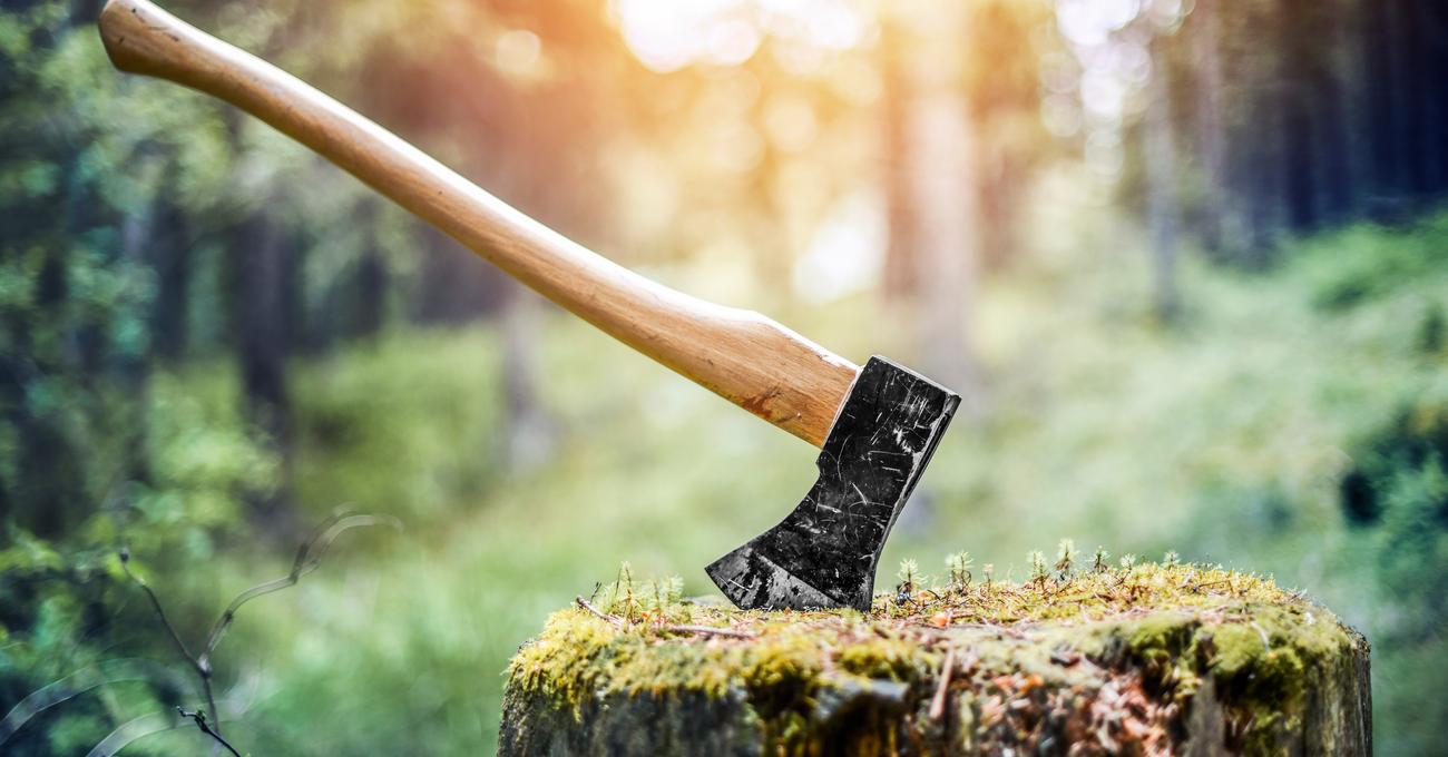 Best Offroad Axes | WeAirDown