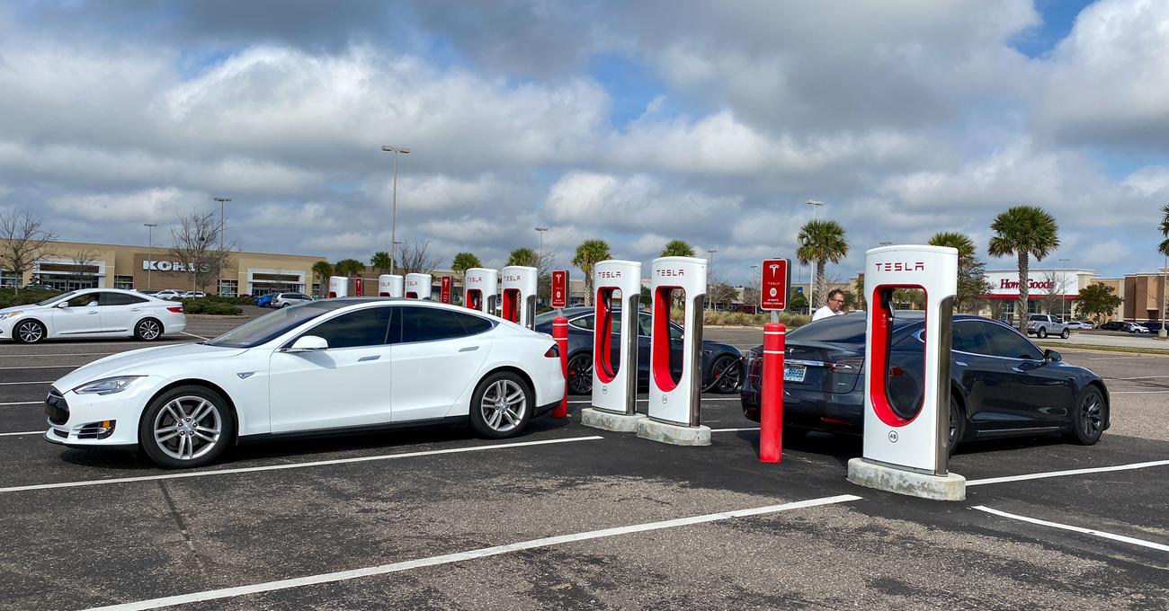 Does A Tesla Take Gas? | WeAirDown