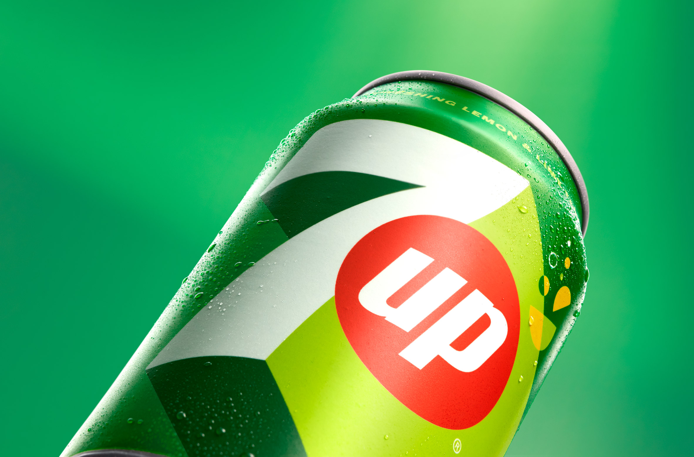 7UP - 7 năm cho một màn “refresh”