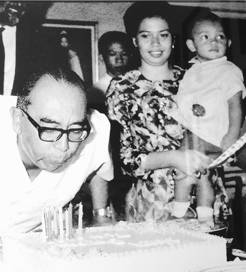 About Me | Nazir Razak