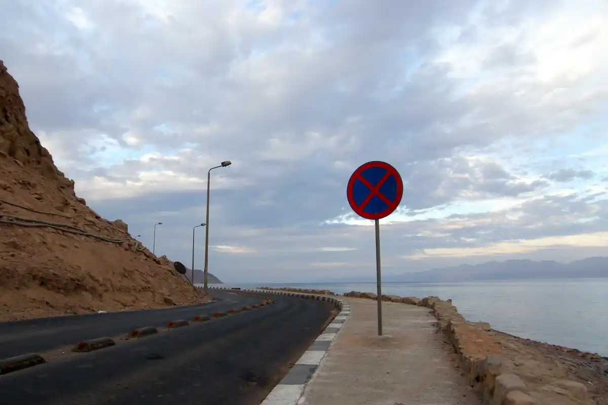 What Does a Clearway Sign Mean - Quikcarbuyers.com.au