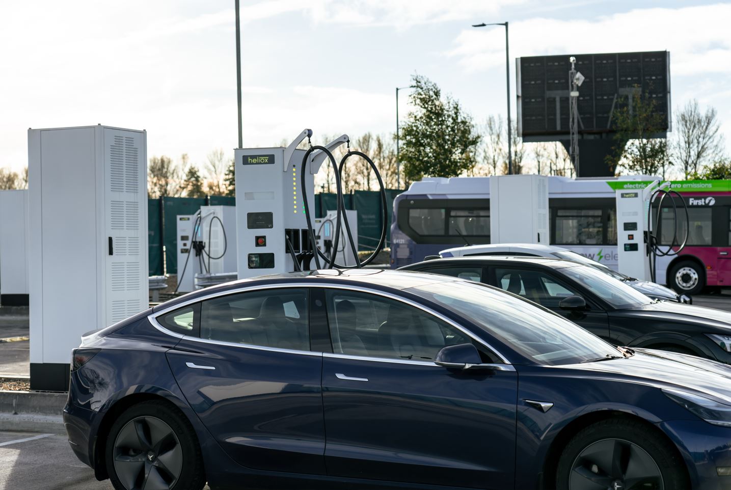 Utilizing Electric Bus depots for public charging