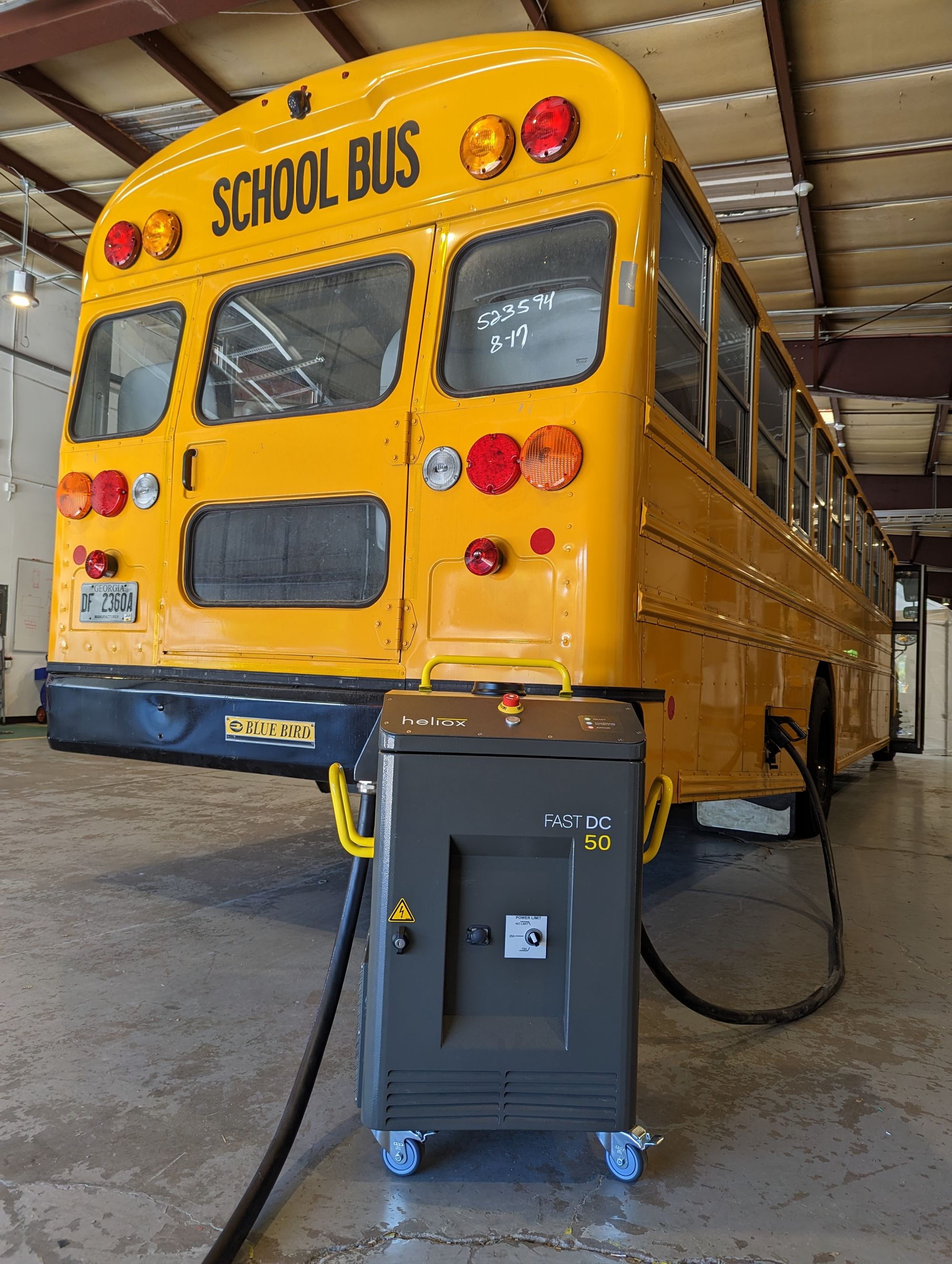 Mobile 40 kW EV Charging Station for Electric Buses, Trucks & Cars | Heliox