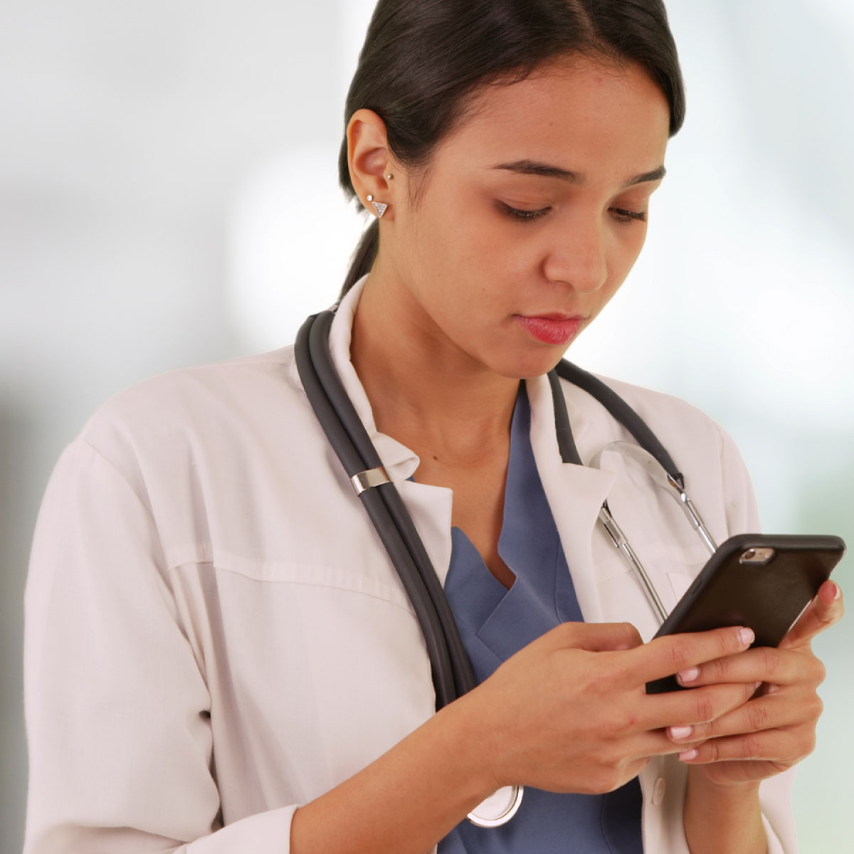HIPAA Compliance When Texting Your Patients | Kipsu