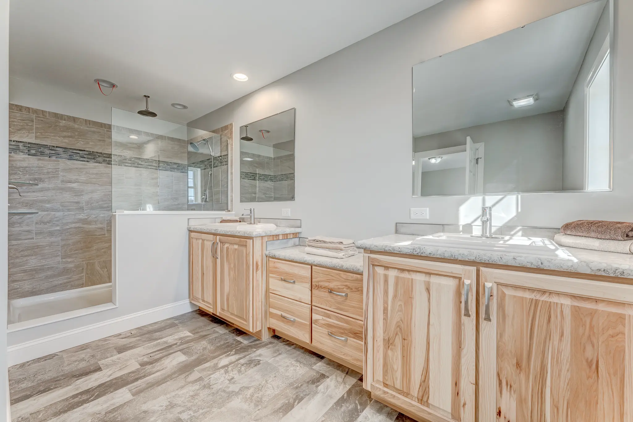 Customer Projects - Applegate