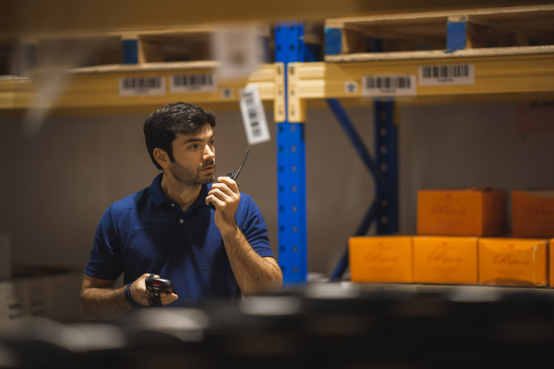 Two Way Radios for Manufacturing Industry - Metro Mobile