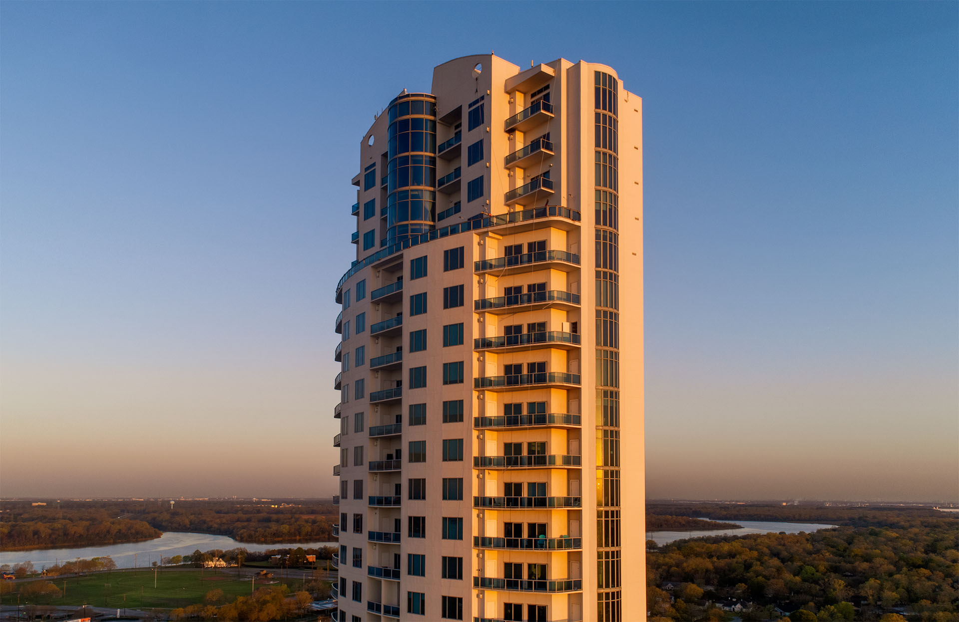 Stunning high-rise living | - MMS Projects