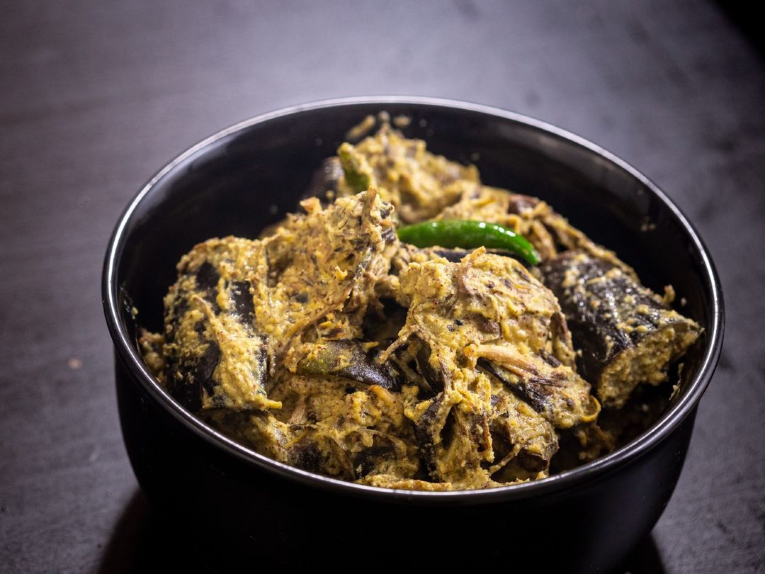 Ilish Machher Paturi—detailed recipe with video | Bong Eats recipe