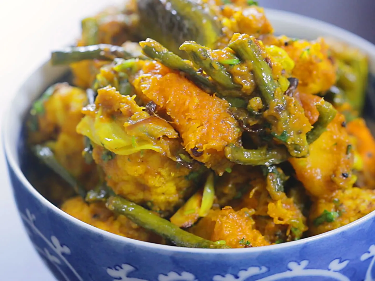 Shojne Datar Panchmishali—detailed recipe with video | Bong Eats recipe