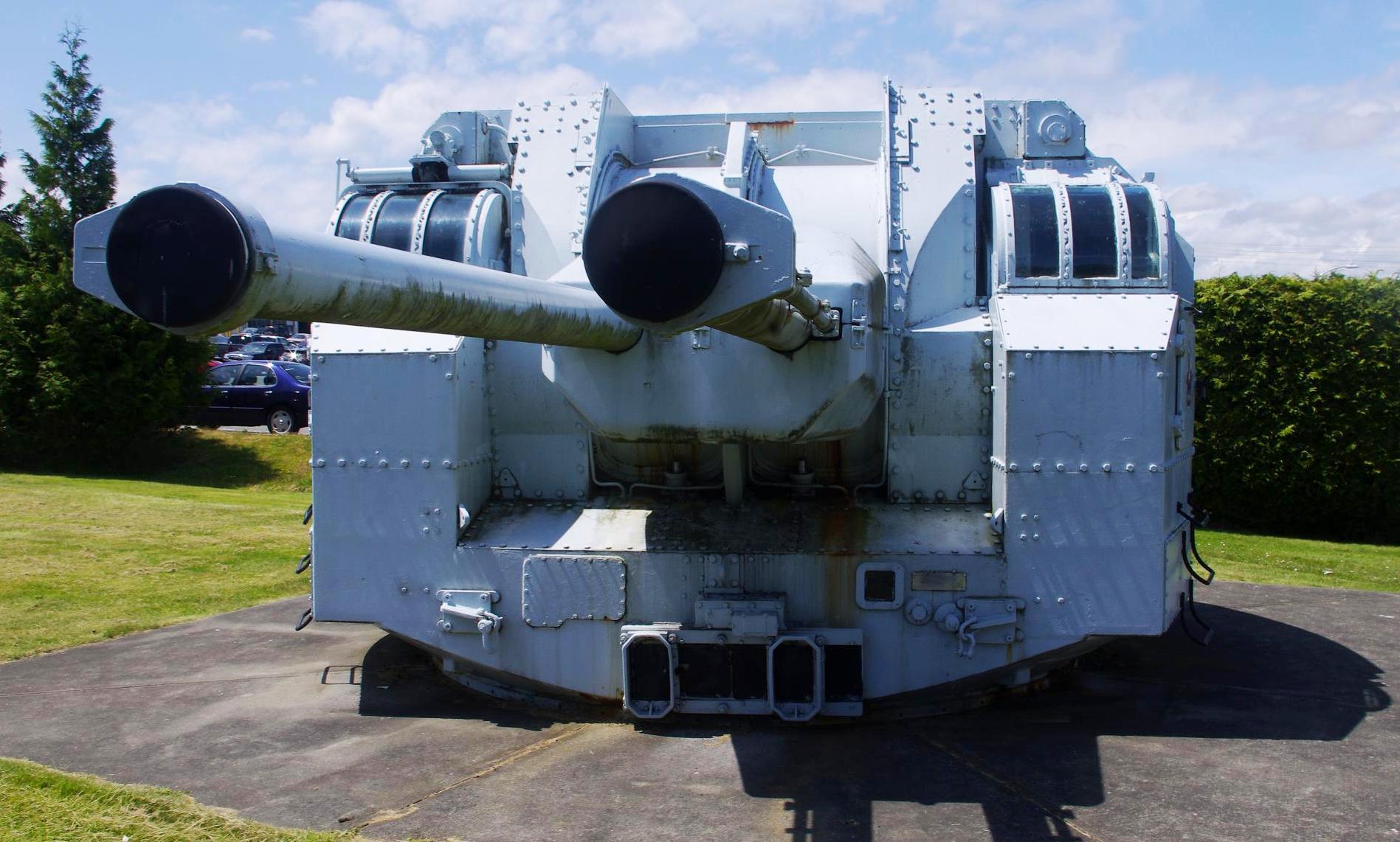 Artillery in Canada (1) British Columbia: Canadian Forces Base ...