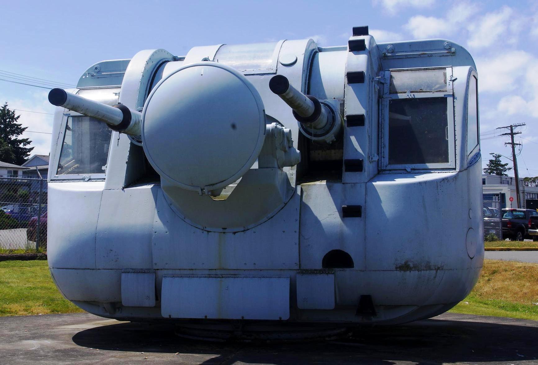 Artillery in Canada (1) British Columbia: Canadian Forces Base ...